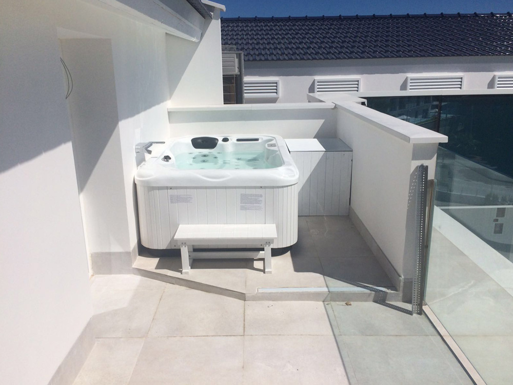 Instalaciones privadas de Jacuzzis en interior y exterior • Goccia Spa